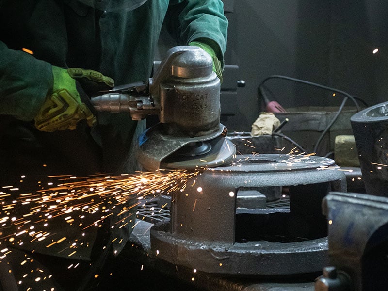 Foundry Grinding | Weiler Abrasives | Foundry Cleaning Room